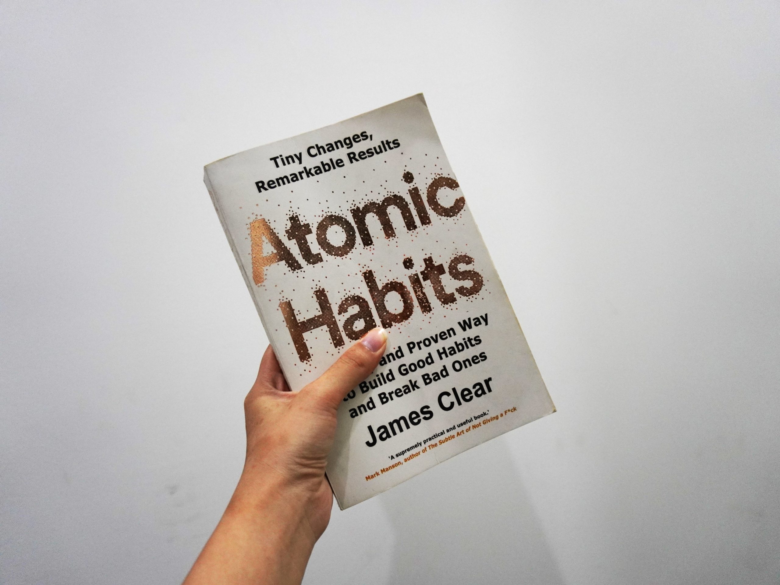 Book Review and Summary: Atomic Habits by James Clear - Unicademics